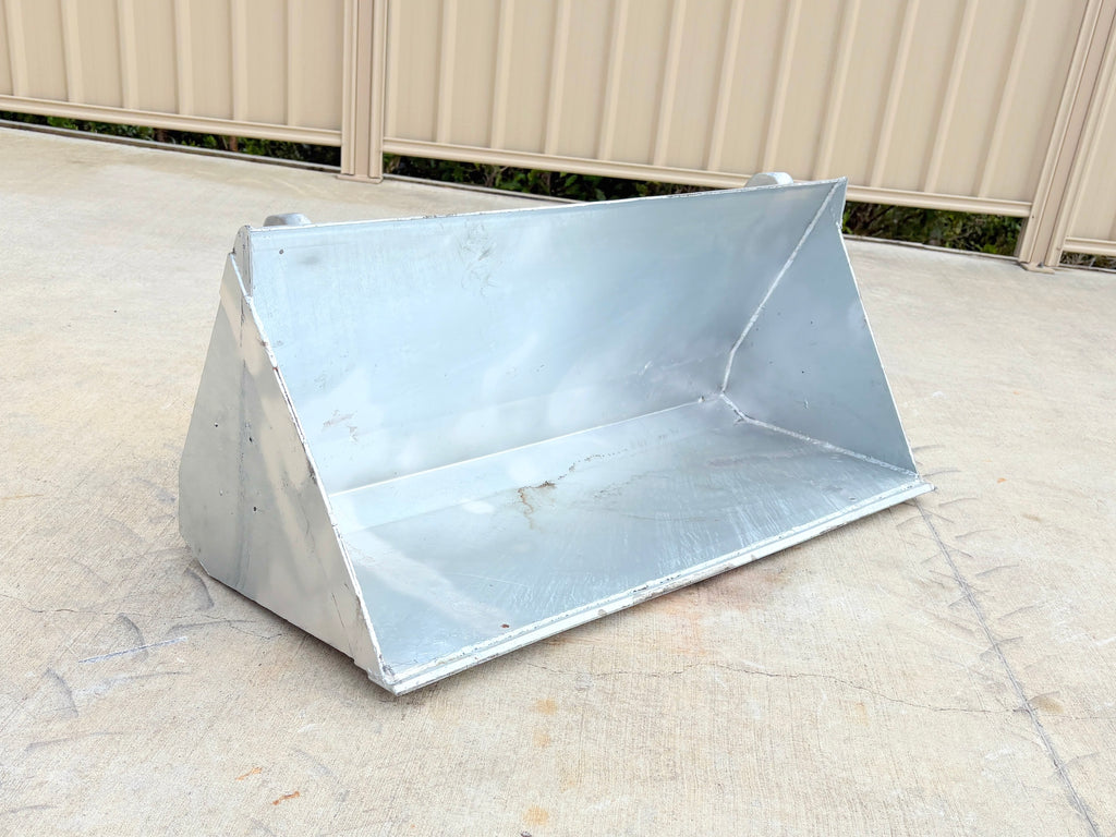 1.2m Euro hitch loader bucket – Implements Direct